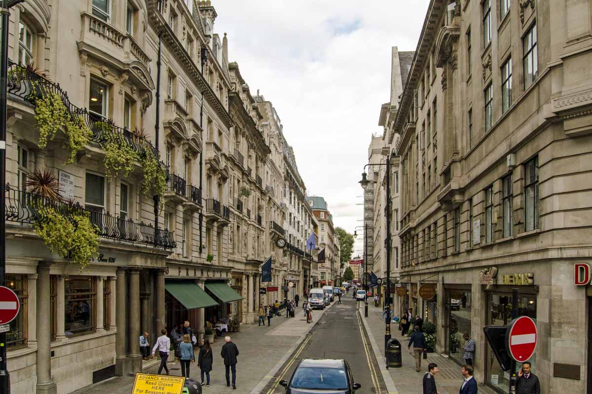 JERMYN STREET – Harris & Co. Clockmasters